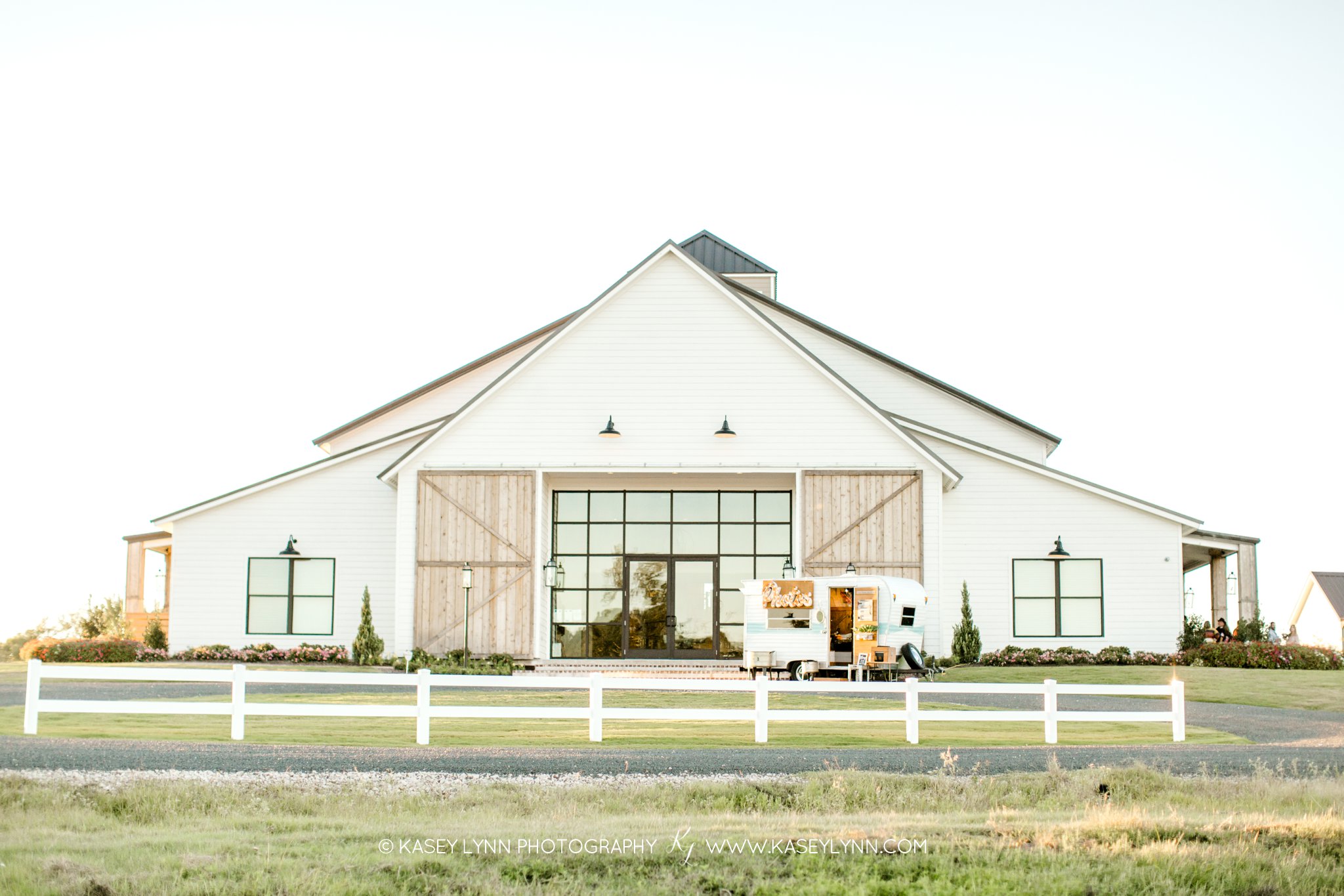 Deep In The Heart Farms: Sarah + Luke » KASEY LYNN Deep In The Heart Farms: Sarah + Luke » KASEY LYNN