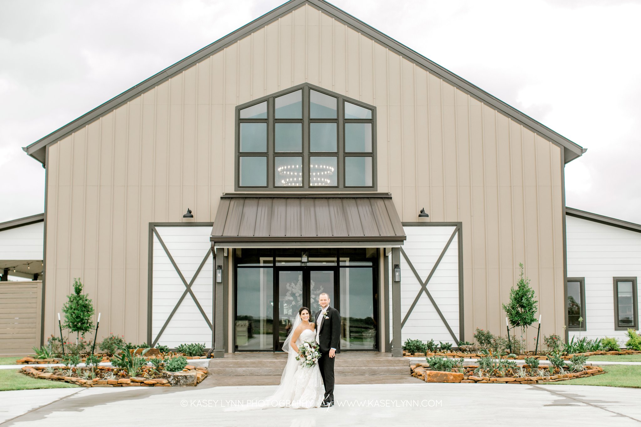 Still Waters Ranch Wedding: Kayla + Ryan » KASEY LYNN